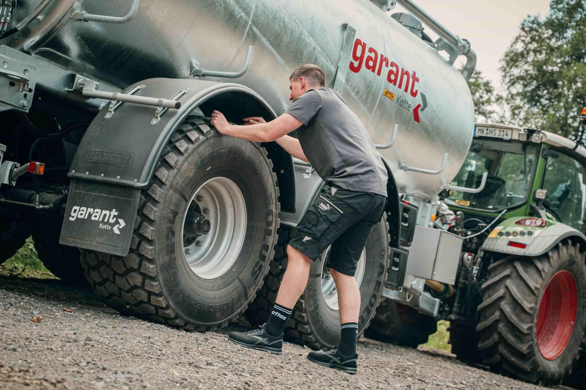 RUNNER 95 XP ESD S3S Sicherheitsschuh | 43 | BLACK | GREY | 10 | 89700-43